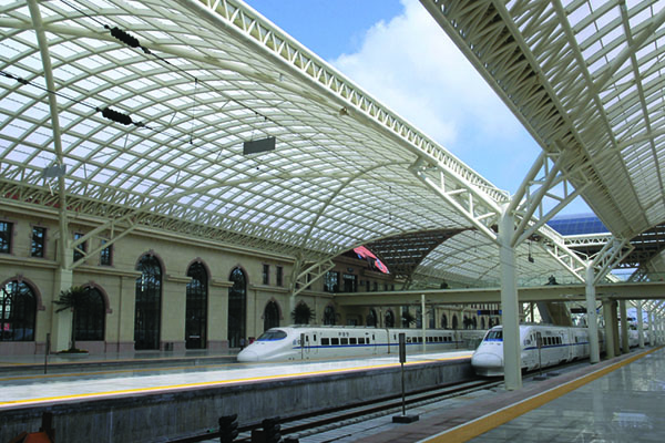 Metro, Railways Platform Polycarbonate Sheet Roofing & Rail Interiors